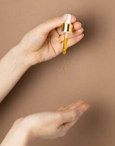 Dosing CBD Oils with Standard Droppers - CBD.market